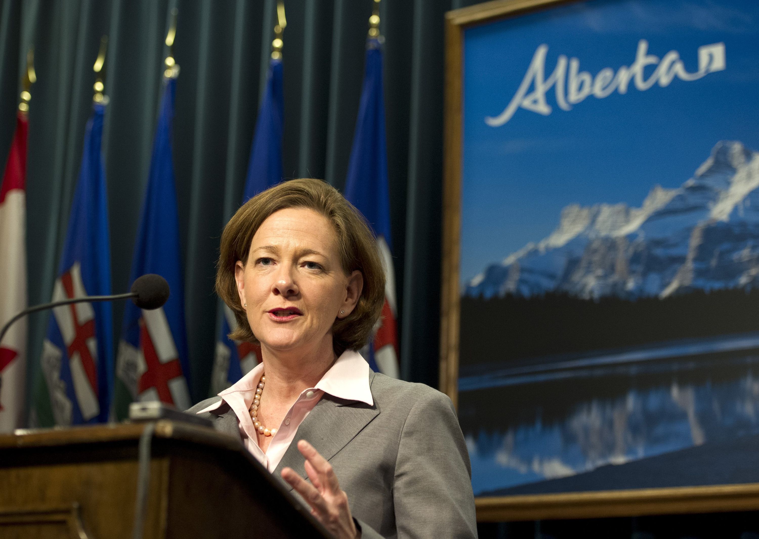 Ipsos Reid survey highlights east-west divide on oilsands support ...