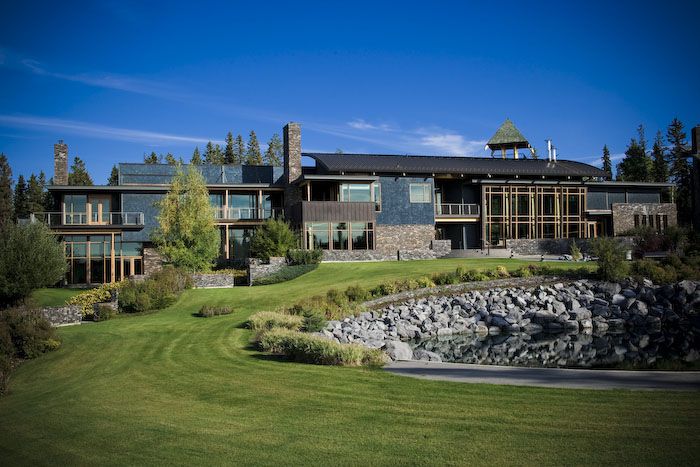 Azuridge Estate Hotel | Calgary Herald