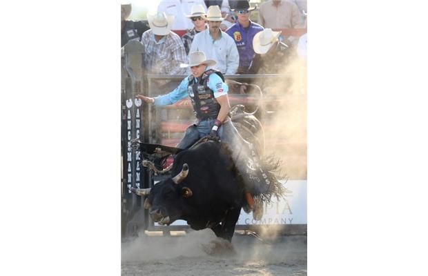 Tanner Byrne rides White Russian to share of Bullbustin’ championship ...