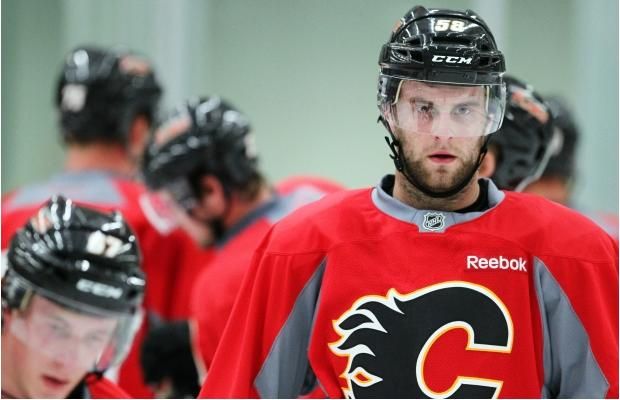 Hanowski satisfied with one-year contract from Flames | Calgary Herald