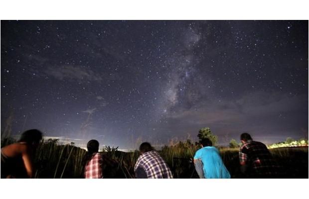 Perseids meteor shower versus supermoon in Calgary’s night sky | Video ...