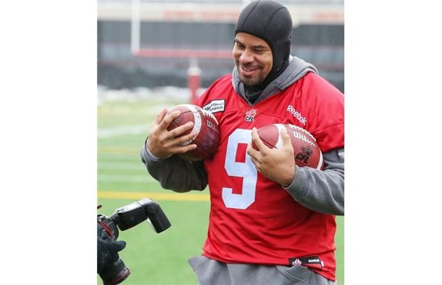 Johnson: Cornish closing fast in CFL rushing title race | Calgary Herald