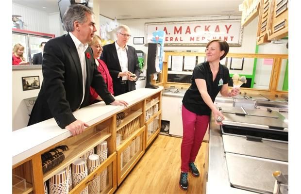 Prentice sounds wary note about oil prices and Alberta’s economy ...