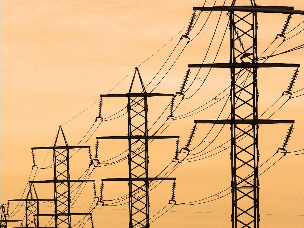 Spot power prices drop to 15 year low, but not for most residential ...