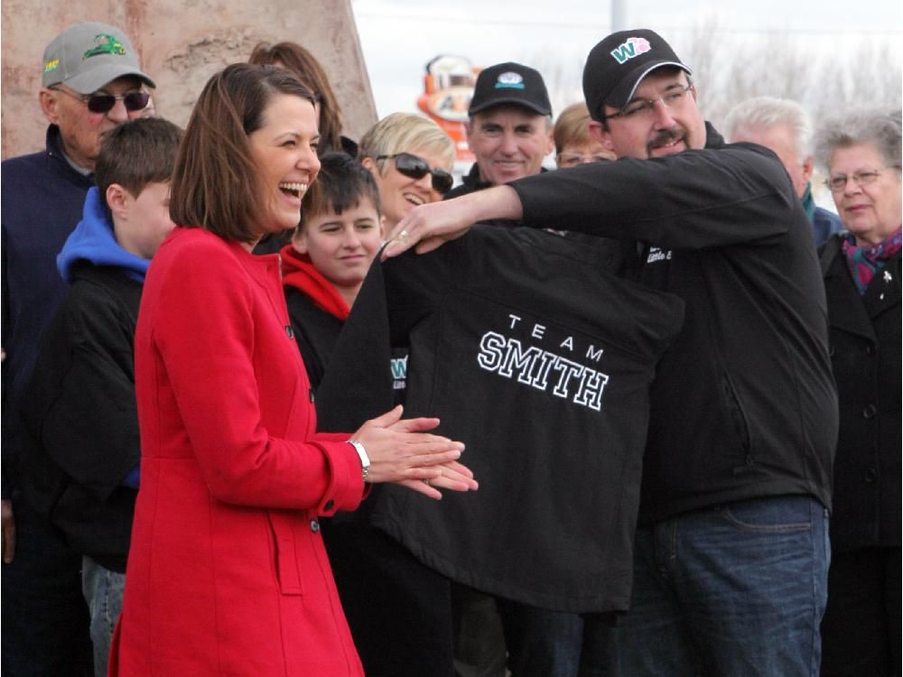 Questions arise over Wildrose's future after defections | Calgary Herald
