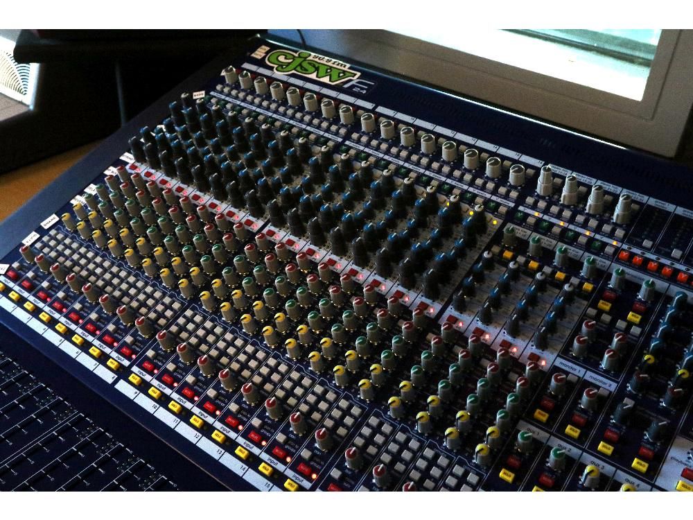 CJSW celebrates 30 years on FM dial | Calgary Herald