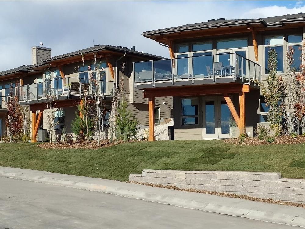 Multi-Family Community Award: Villas at Watermark | Calgary Herald