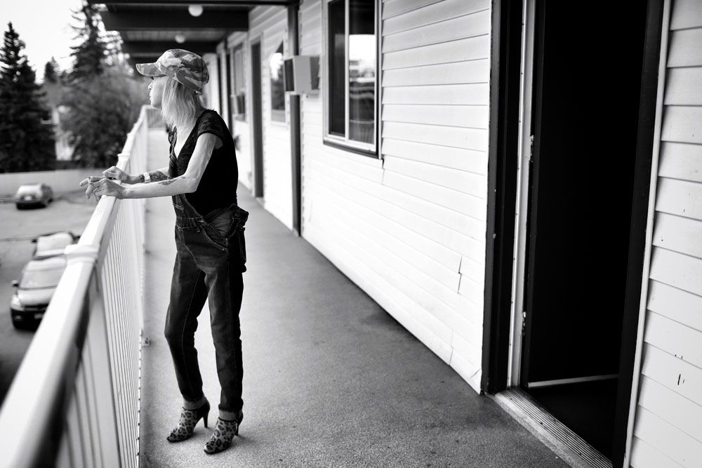 Suffering from cancer, Barbi Harris spent her last days sharing her ...