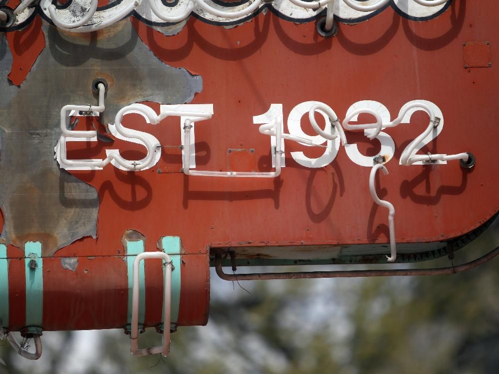 Calgary's best vintage neon signs | Calgary Herald