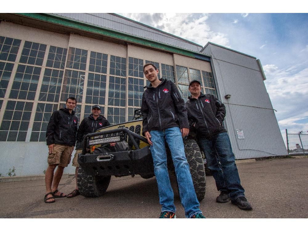 Alberta storm chasers keep an eye on the sky | Calgary Herald