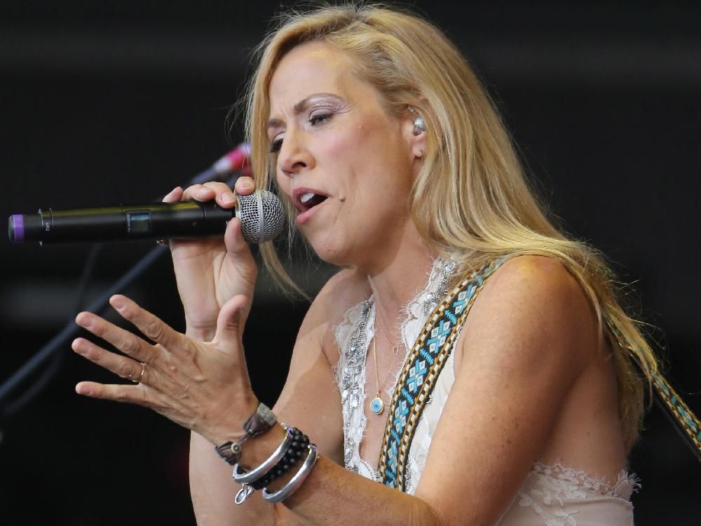 Pleasant and polished: Sheryl Crow gently rocks the crowd at Fort ...