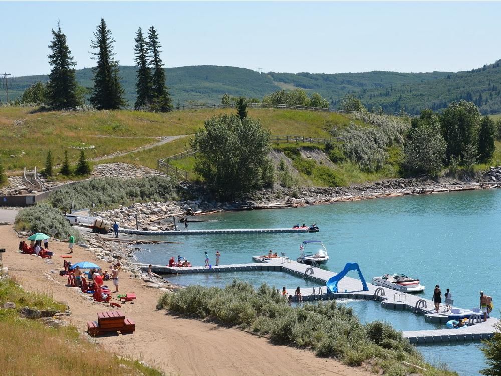 CottageClub set to open new rec centre | Calgary Herald
