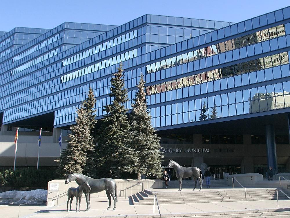 Councillors ask city manager to explore ways to cut 2017 tax hike ...