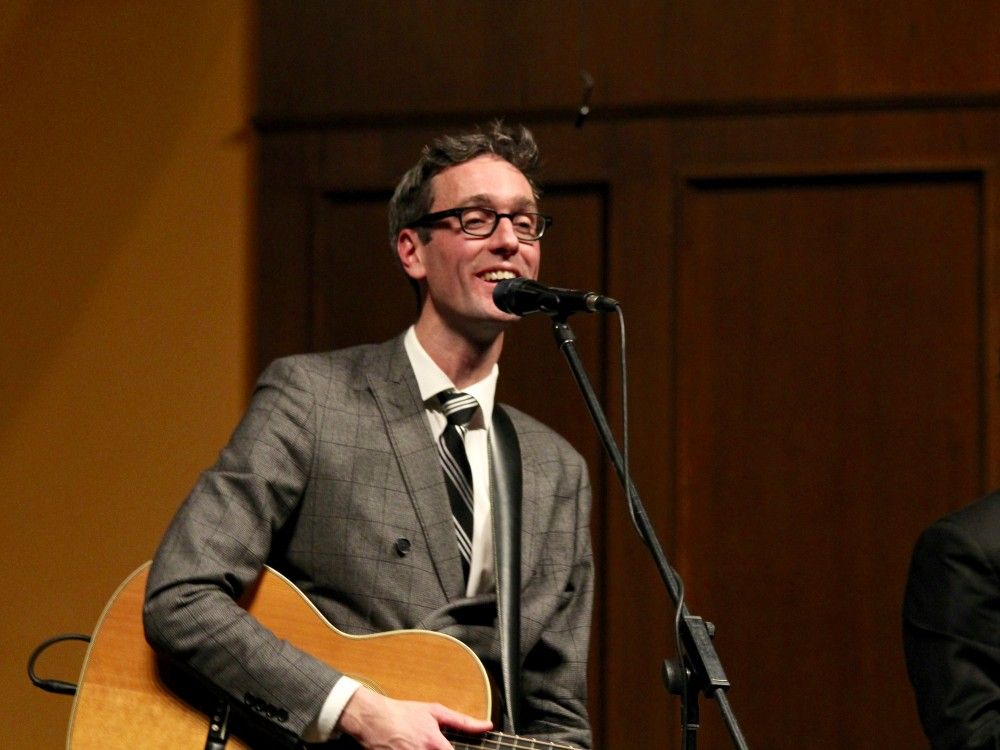 David Myles is The Gift with his holiday showcase | Calgary Herald