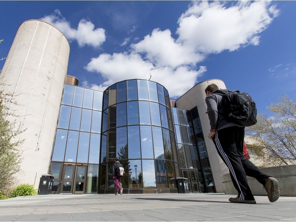 U of C, students union hammer out agreement to share Mac Hall | Calgary ...
