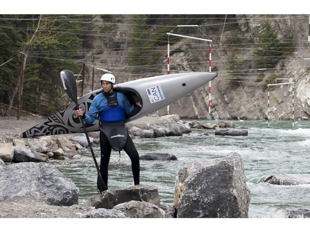 Kayaker doesn't let injury slow him down | Calgary Herald