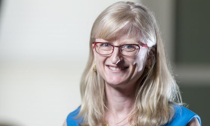 Recommendation to remove "knees together" judge met with applause ...