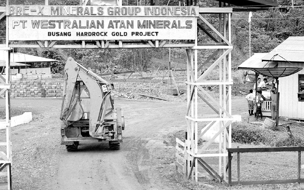 Matthew McConaughey takes on Bre-X, but the real story behind Gold is ...