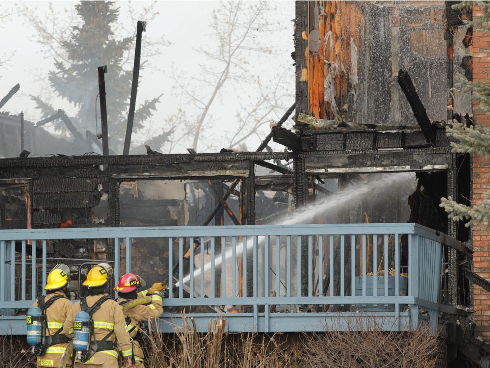 Two-alarm fire rips through home in Edgemont | Calgary Herald