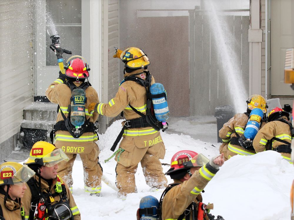 Calgary firefighters battle house fire in Taradale | Calgary Herald