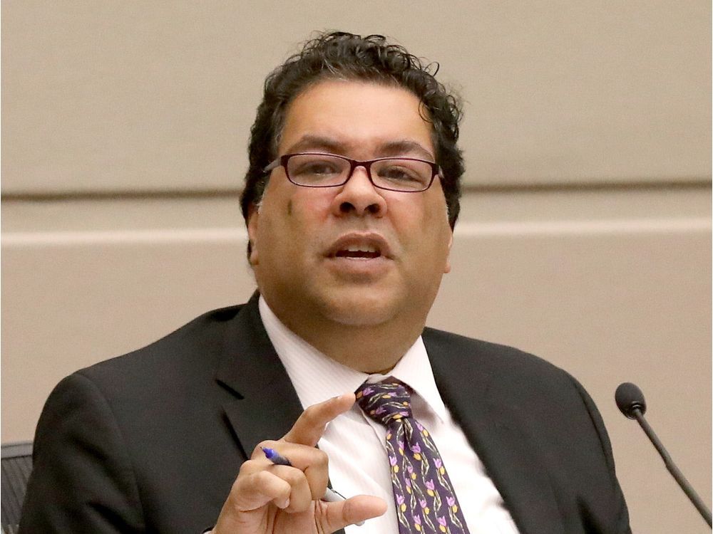 Calgary takes aim at bringing Amazon to town | Calgary Herald