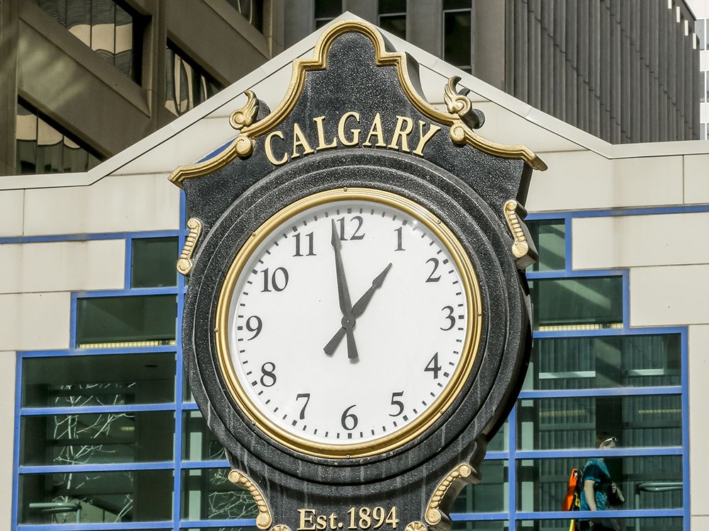 Some Albertans want to see our time zone aligned with B.C. | Calgary Herald