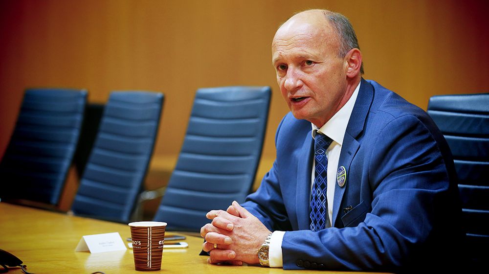 Two deep-rooted Calgarians with differing visions contend for mayor's ...