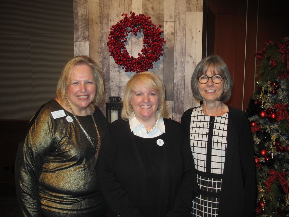 Brooks: Here's to the ladies who lunch | Calgary Herald