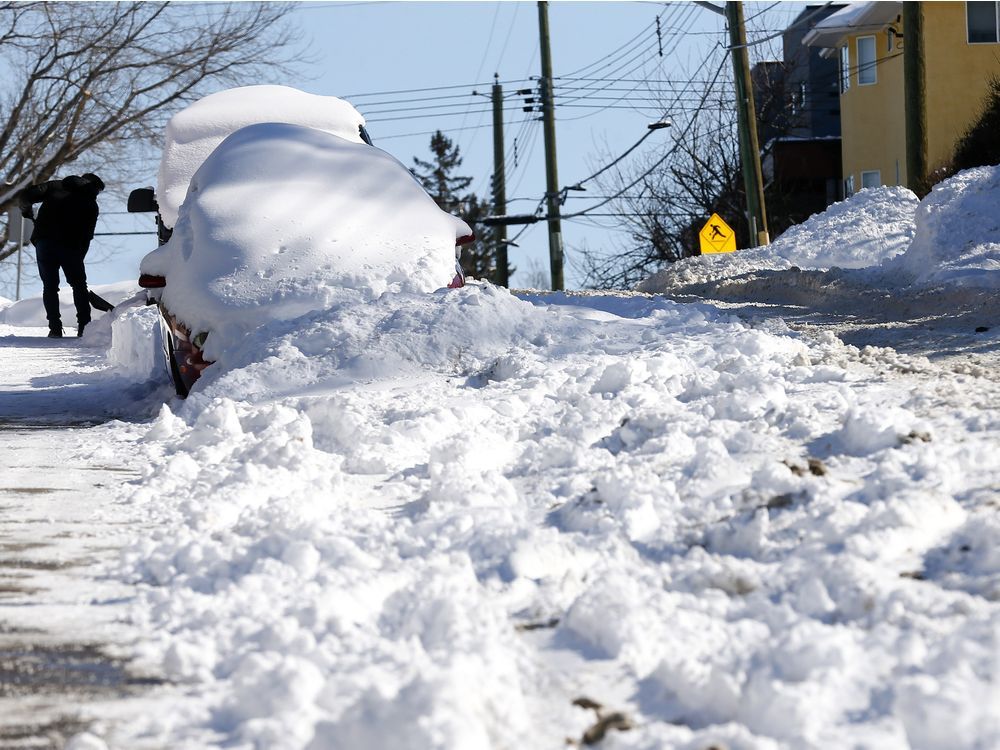 Snowbanks to turn to water as Calgary's weather warms up | Calgary Herald