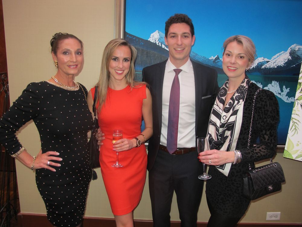 Brooks: Moonlight Lounge dreamy indeed | Calgary Herald