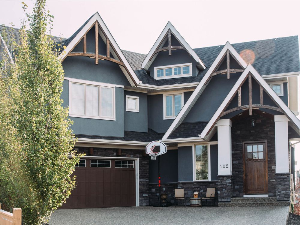 Five Lakes at Rock Lakes estates unveils Island Estate Homes | Calgary ...