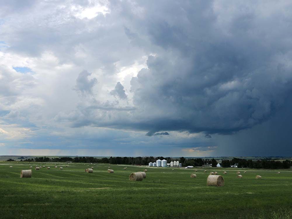 Calgary under severe thunderstorm watch | Calgary Herald