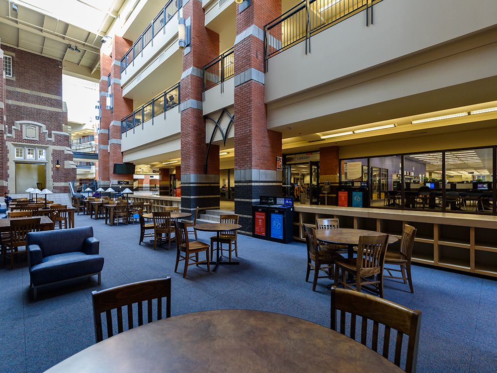 Photos: COVID-19 hollows out Calgary's downtown, malls and restaurants ...