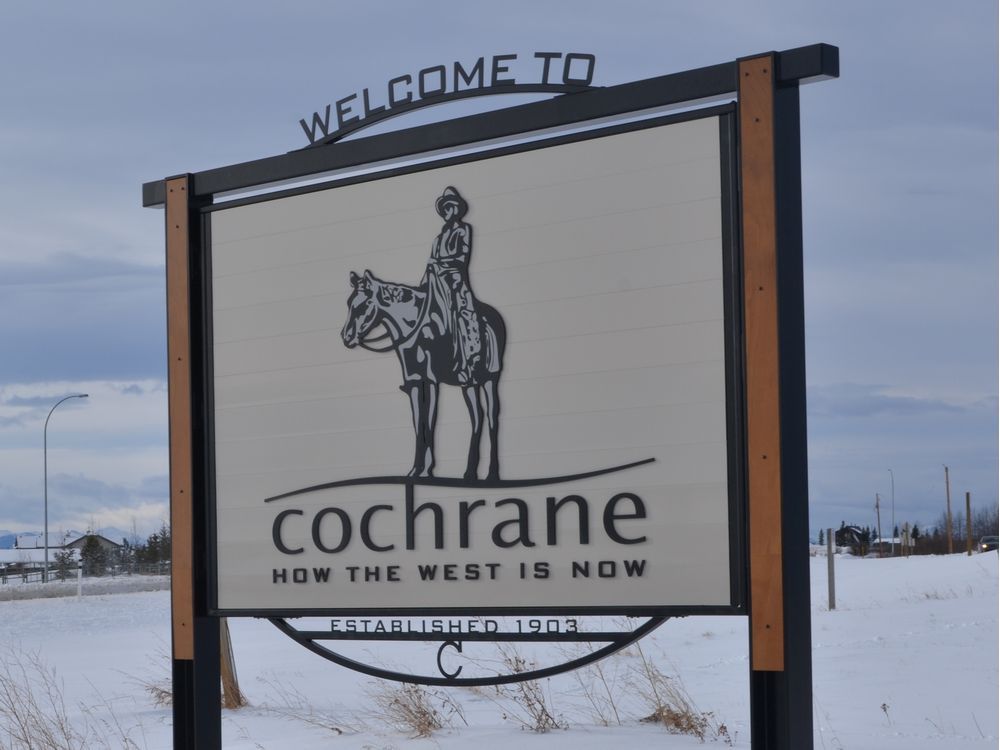 Free drive-in movie hits Cochrane in early June | Calgary Herald