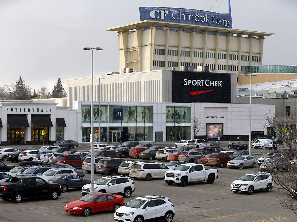 Police looking for two suspects wanted in mall bear spray incident ...