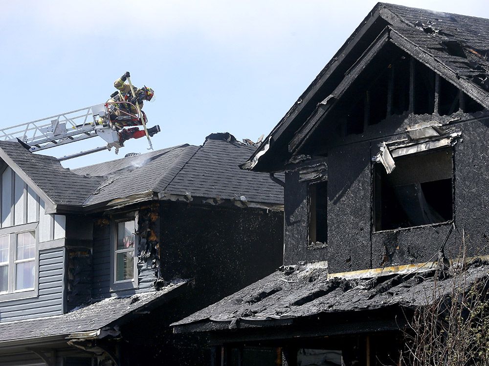 Two cats die, three houses damaged in northeast fire | Calgary Herald