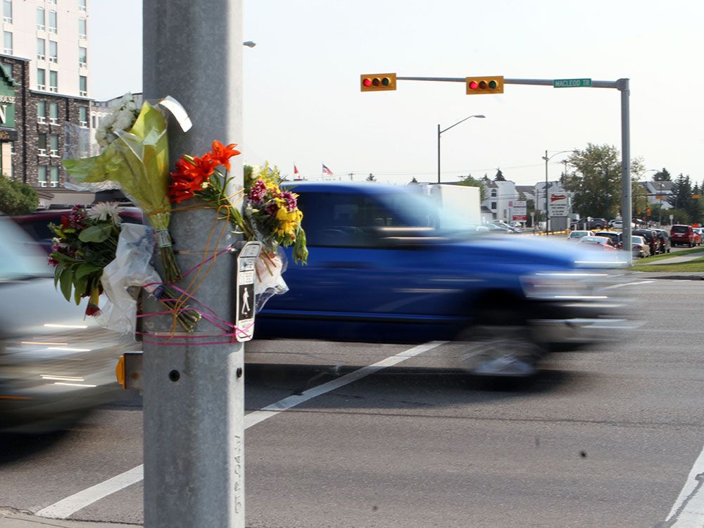Police apologize to families of loved ones killed in pedestrian crash ...