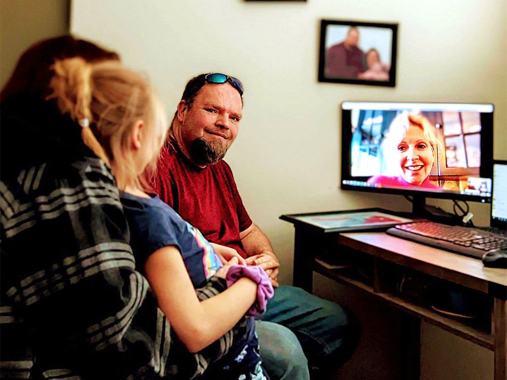 Alberta man meets Ottawa paramedic who saved his life 28 years ago ...