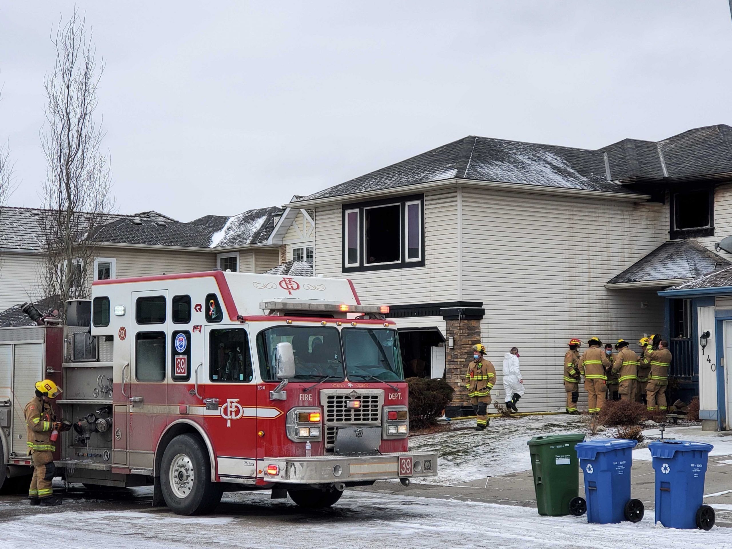 Calgary police investigating suspicious deadly fire in Douglasdale ...