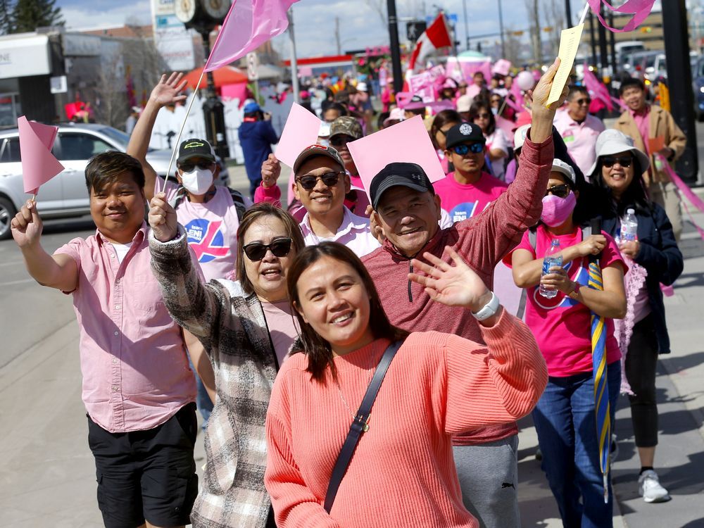 Filipino-Calgarians rally ahead of presidential election | Ottawa Sun