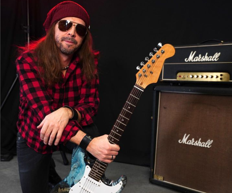 Calgary musician's new single to support veterans | Calgary Herald