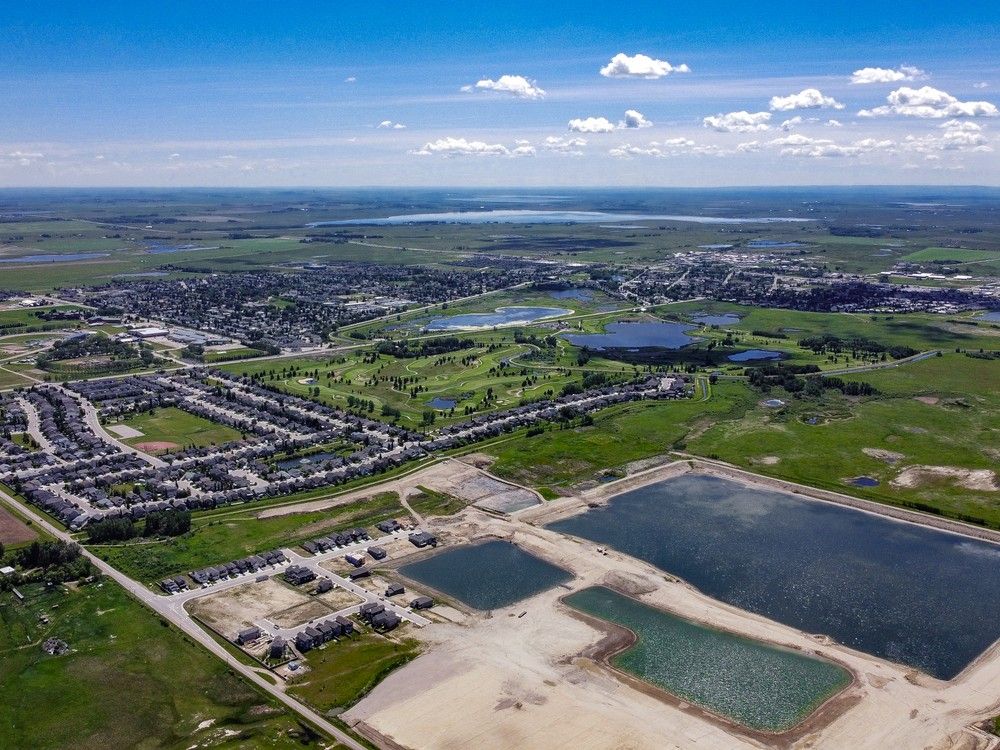 Strathmore's new lake community offers relaxed, active lifestyle ...