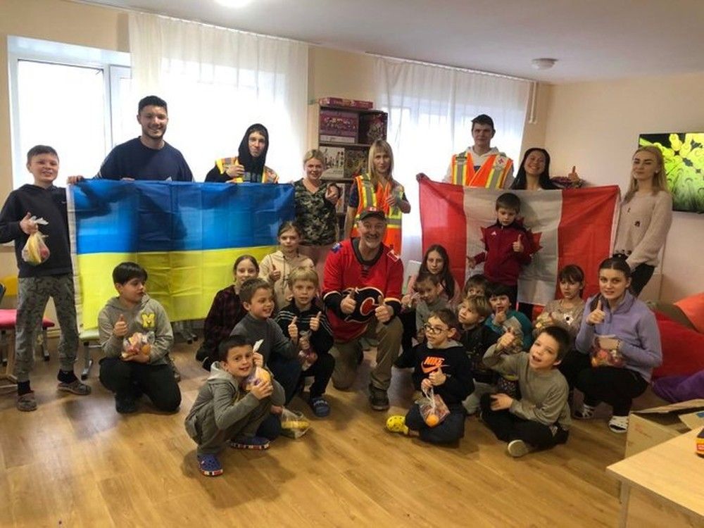 'A million stories:' Calgarian reflects on a year in Ukraine war zones ...