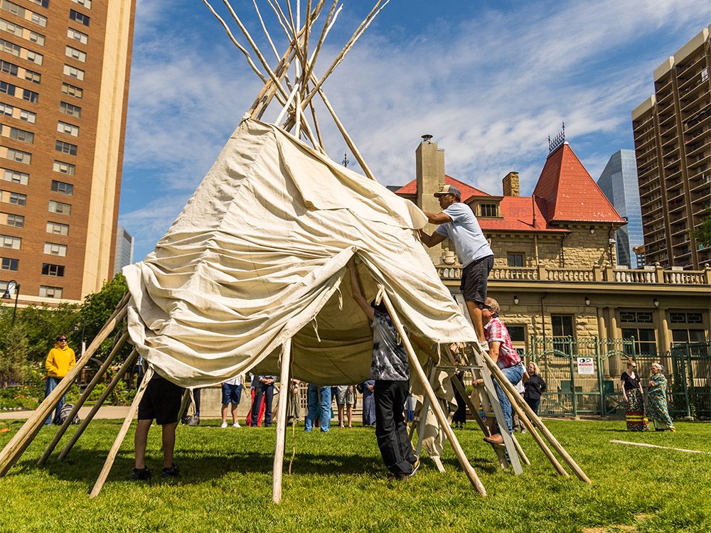 Tipi raised at Calgary's Lougheed House for first time in 130 years ...