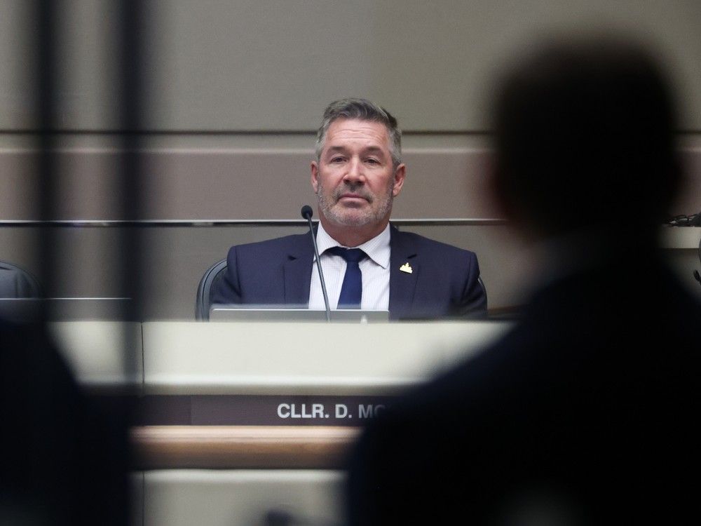 Coun. McLean faces sanctions for tuning in to meeting from golf course | Calgary Herald