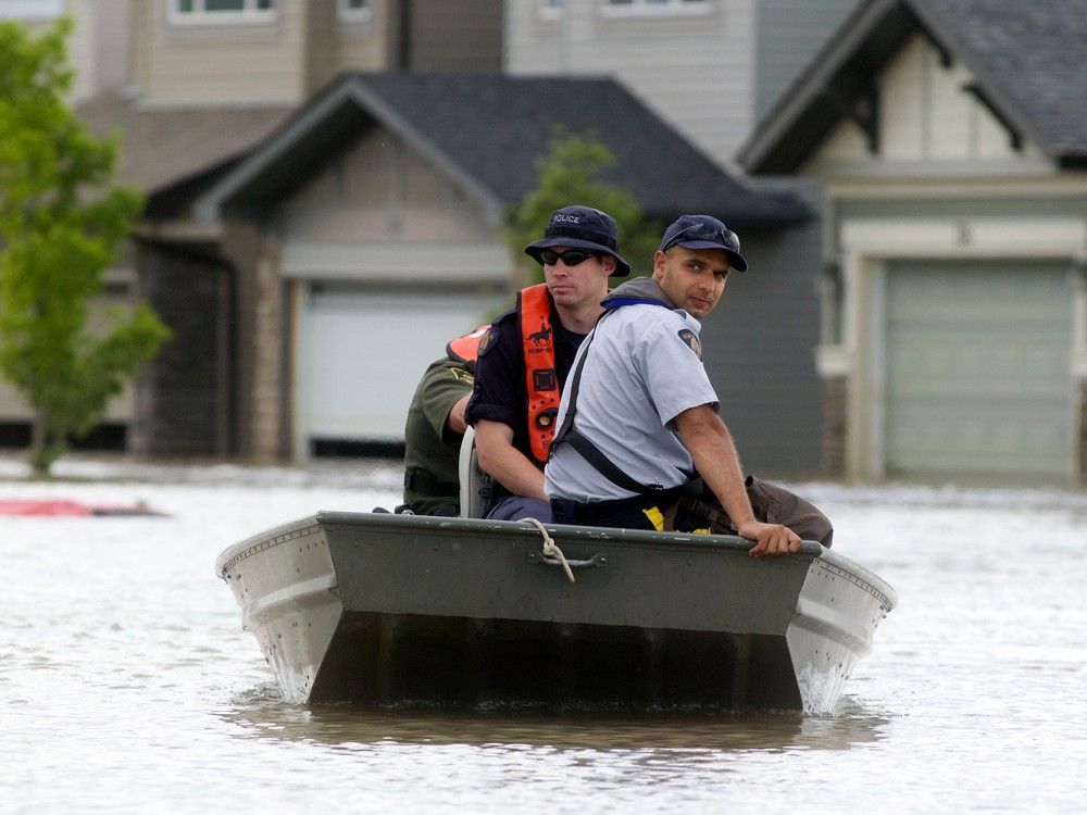In Photos: Faces of the 2013 Alberta floods | Calgary Herald