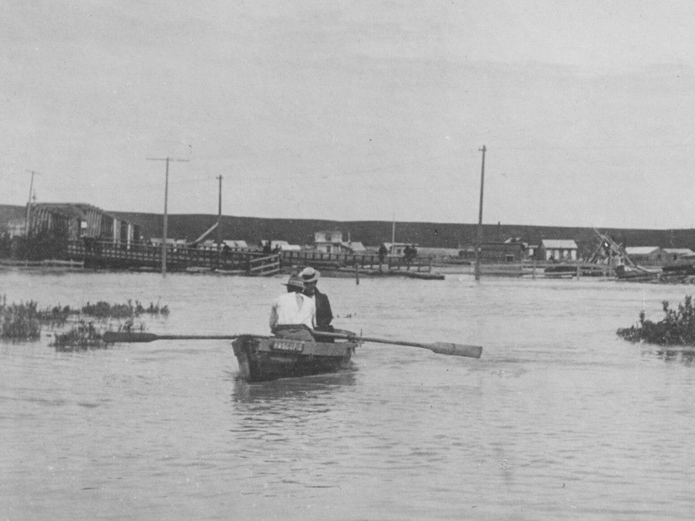 Unforgettable photos from historic southern Alberta floods | Calgary Herald