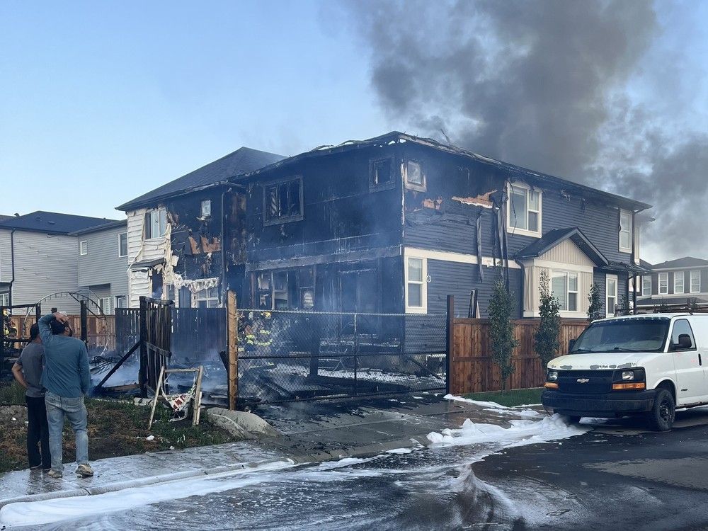 Fire in Saddle Ridge forces residents to flee their homes | Calgary Herald