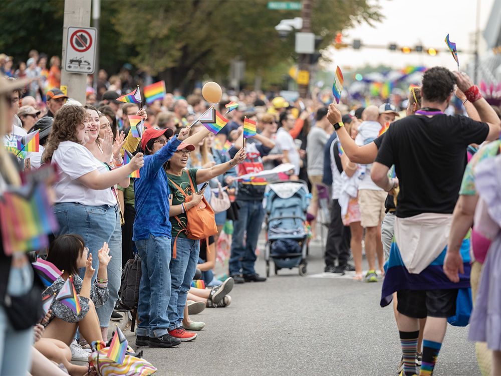 Thousands celebrate, show support at Calgary Pride parade | Calgary Herald