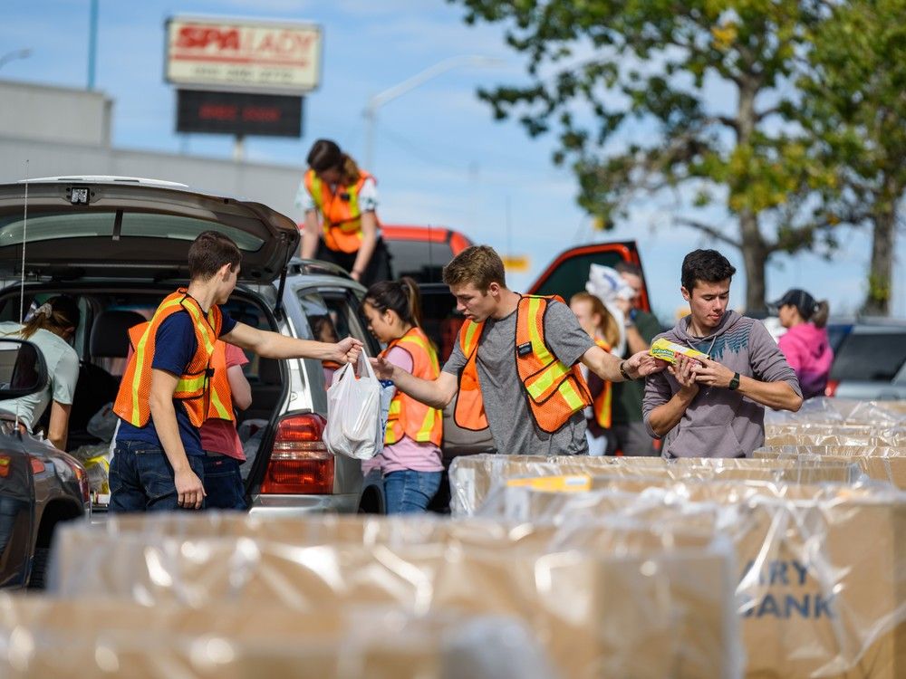Food bank hosting city-wide food drive on Saturday | Calgary Herald